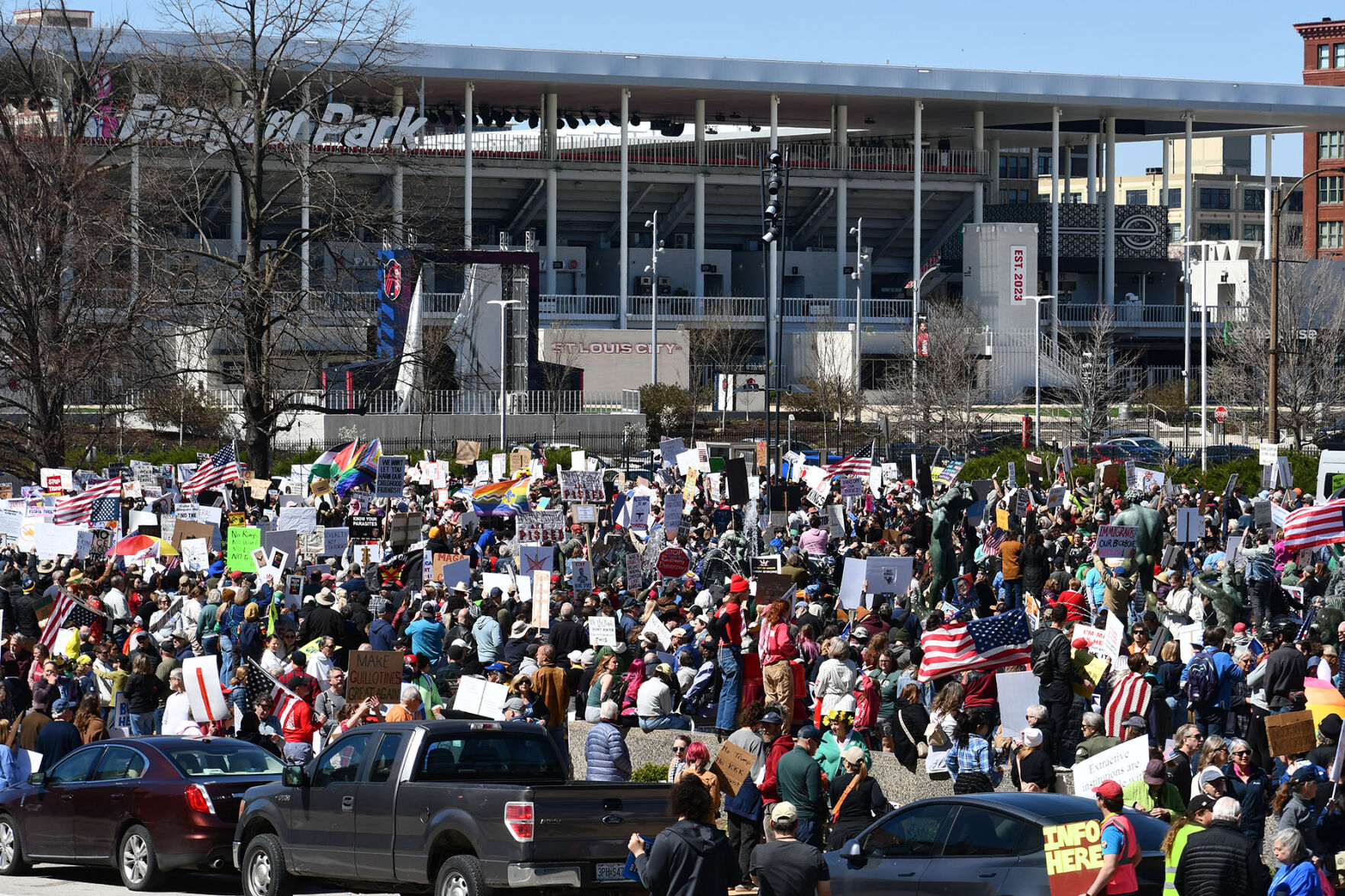 Thousands turn out for 'No Kings' protests across St. Louis