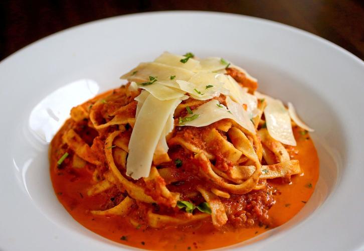 The new Del Pietro's gives a modern spin to a classic St. Louis restaurant