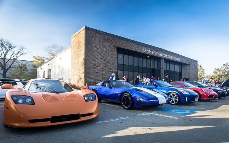 Missouri and Illinois automobile museums roll back time