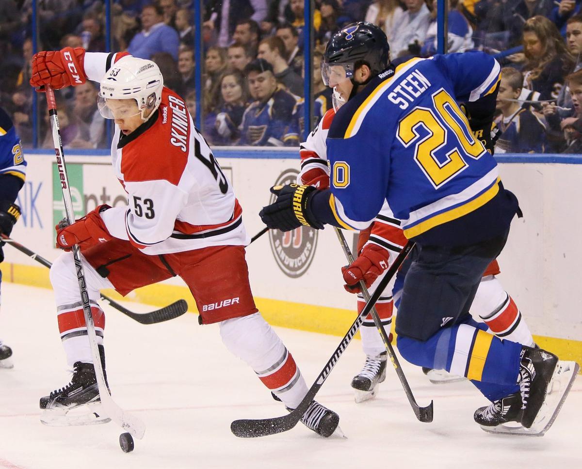 Steen back in lineup for Blues vs. Canadiens