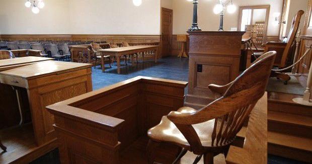 Kehoe appoints 2 judges for St. Louis Circuit Court