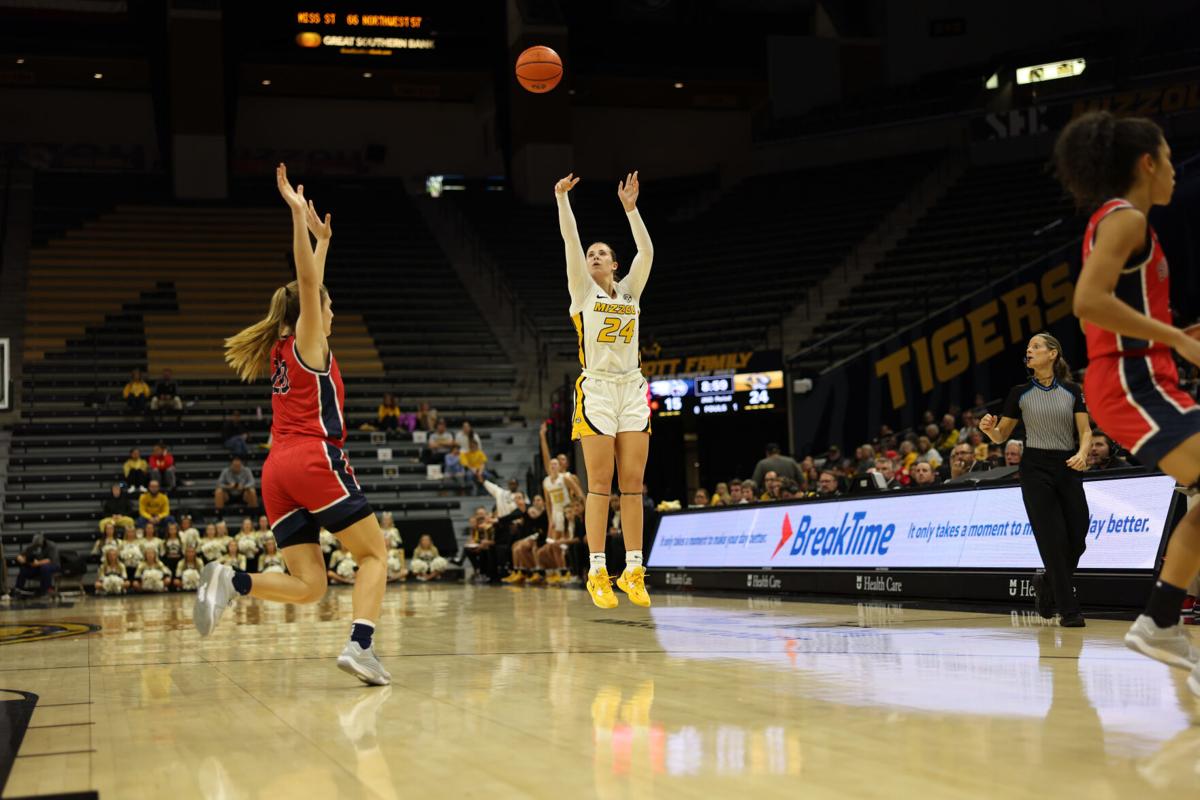 Steady offense, improved defense guide Mizzou women past Southern Indiana