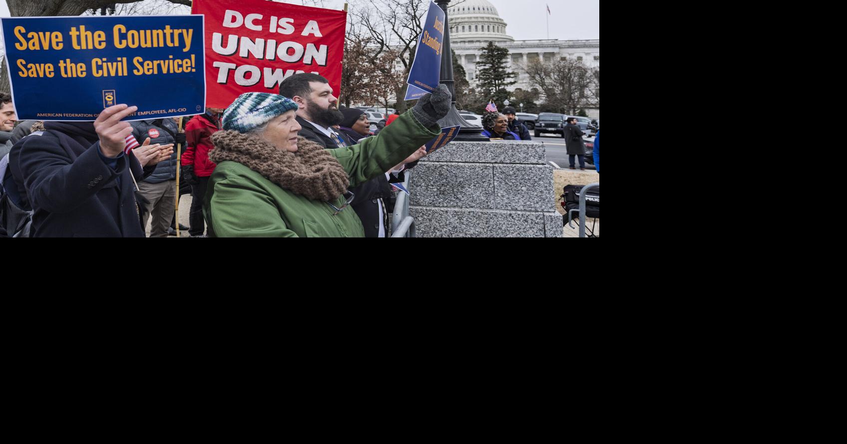 Trump signs executive order to continue downsizing workforce