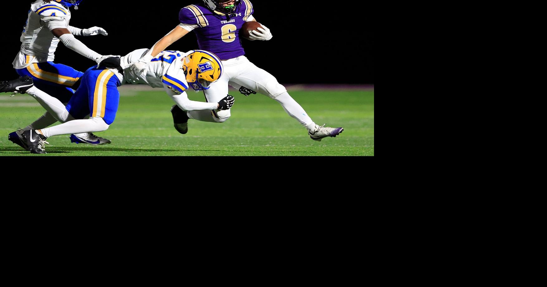 Chris Wenger scores four TDs as Troy knocks off rival Howell in ...