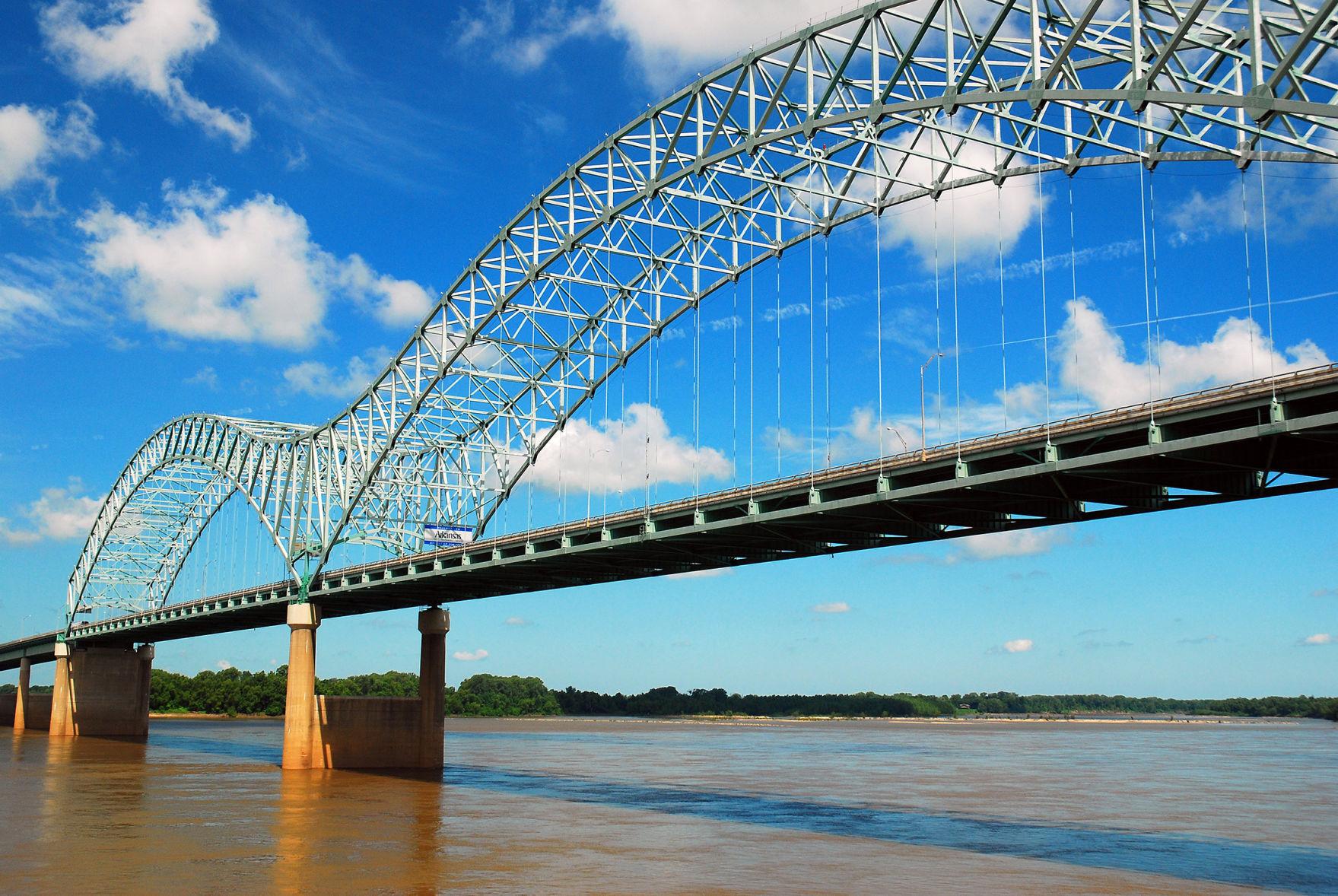 Robertson: A new bridge In Memphis helps us all