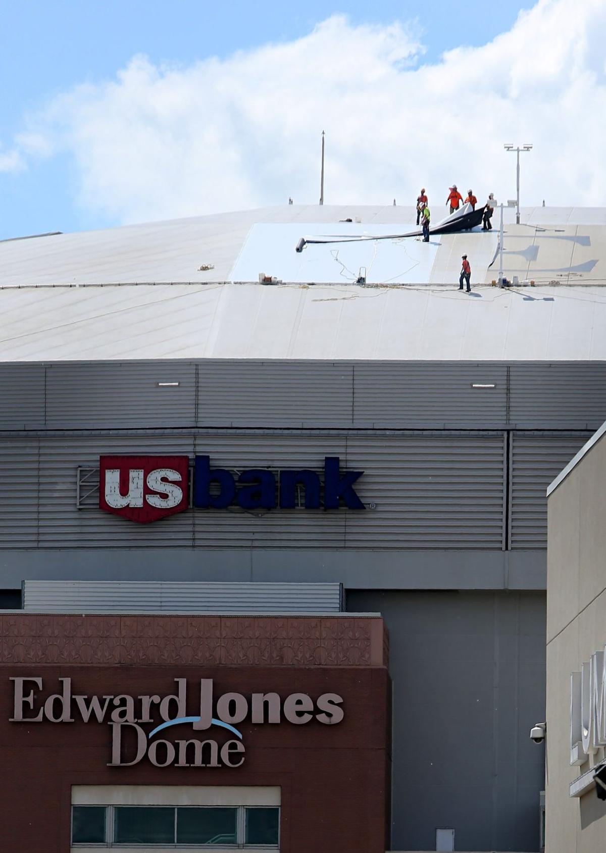 'Edward Jones' letters covered up on former Rams' home | Metro ...