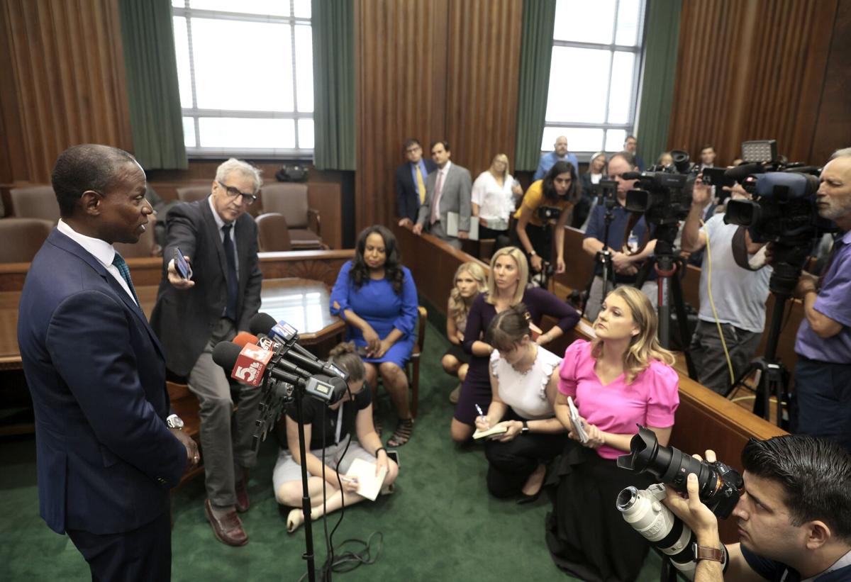 New St. Louis Circuit Attorney Gabe Gore sworn in