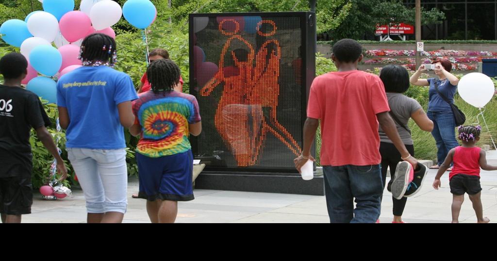 A real celebration for imaginary homecoming