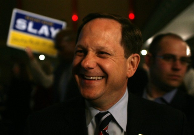 Snowed out of St. Louis, Mayor Slay tweets his way home
