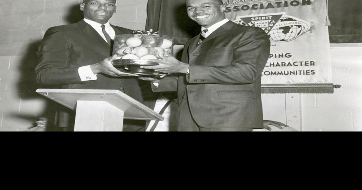 BenFred: Cardinals legend Gibson made impact on NFL great Sayers