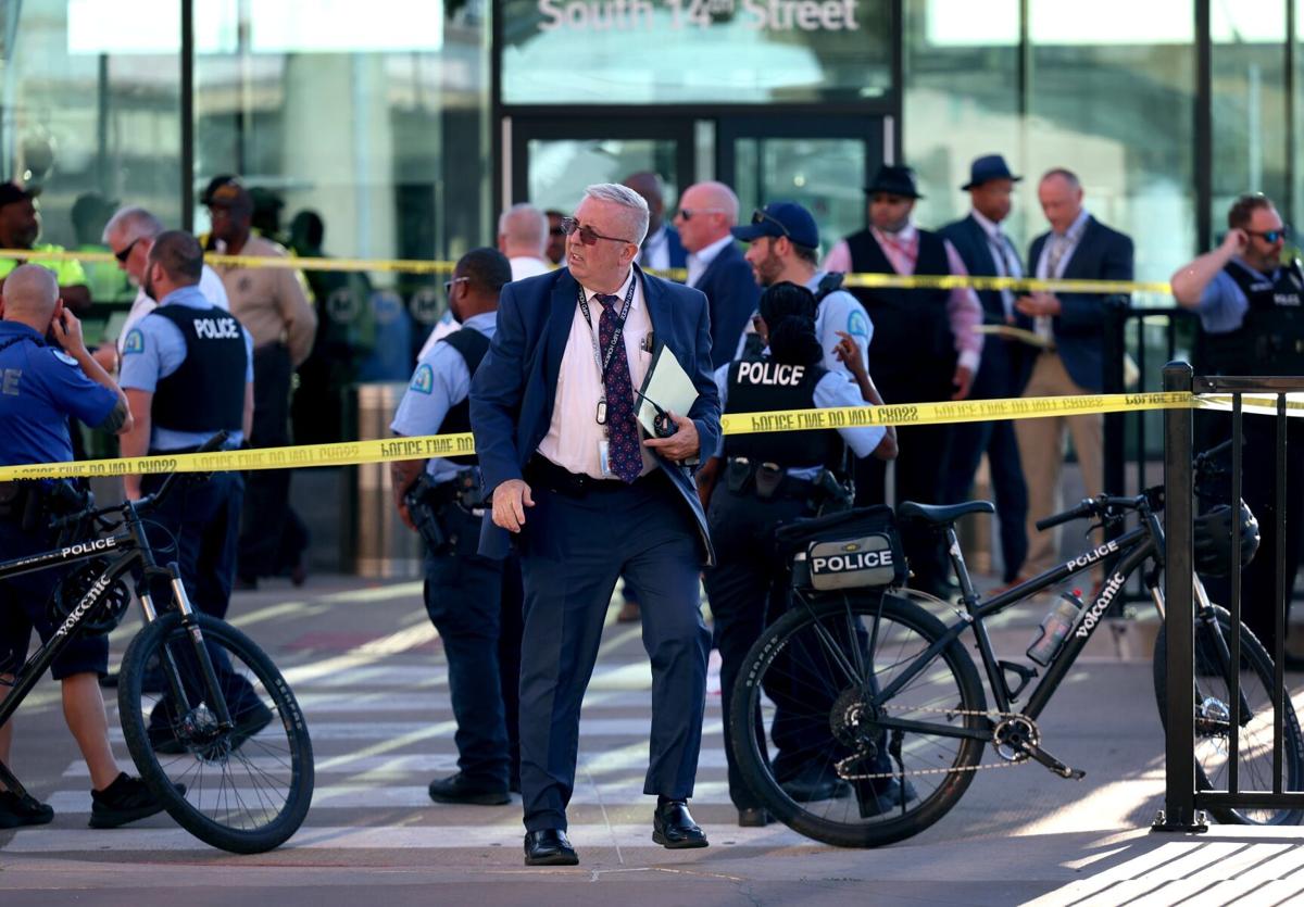 Sheriff's deputy shoots teen firing at group near downtown St. Louis ...