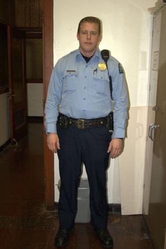 Officer's 'kill shot' was fired six inches from Anthony Smith's body ...