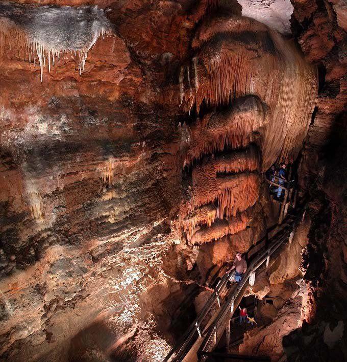 Top 11 caves to visit in Missouri