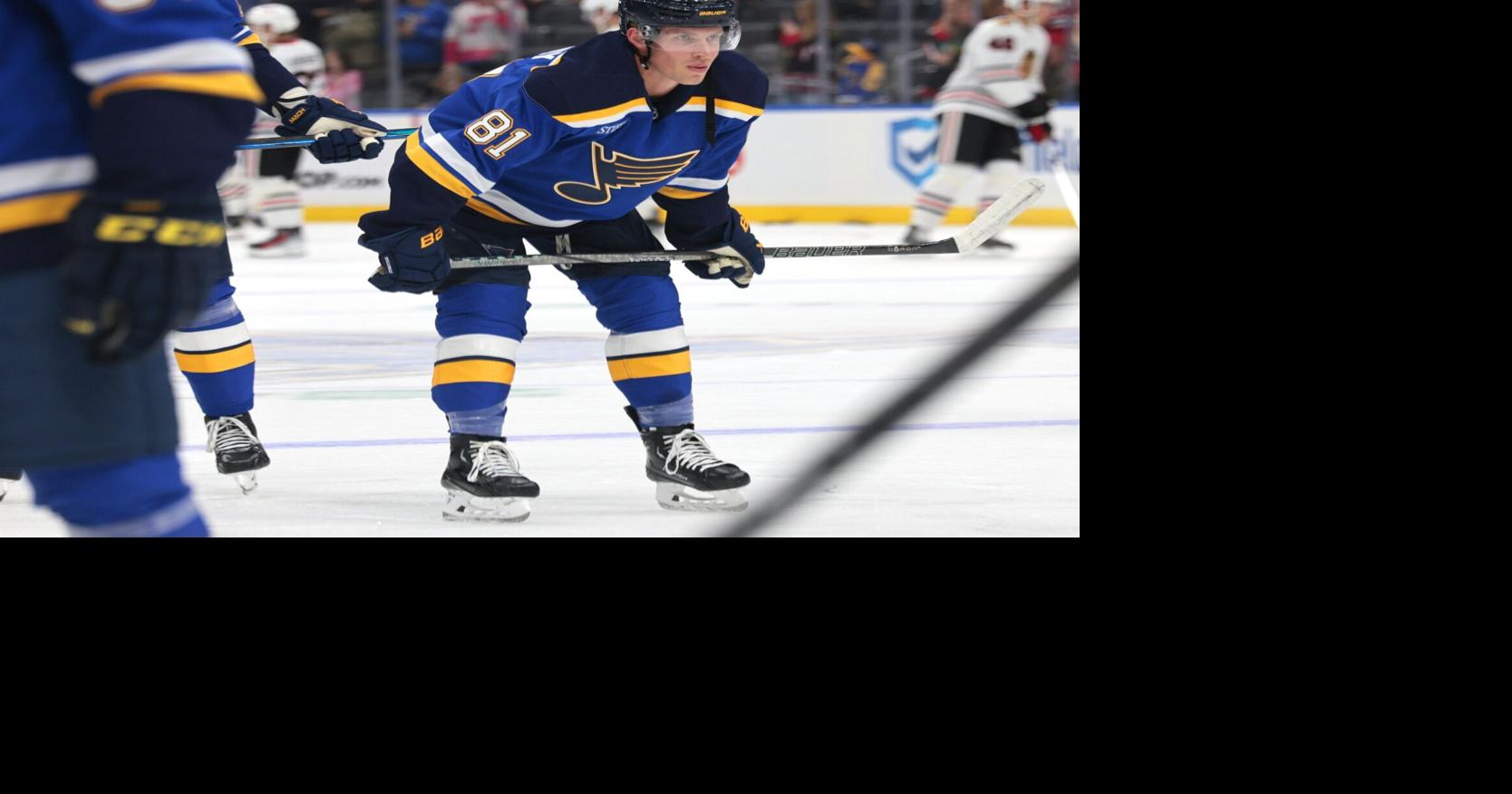 Blues' Dylan Holloway getting comfortable at center