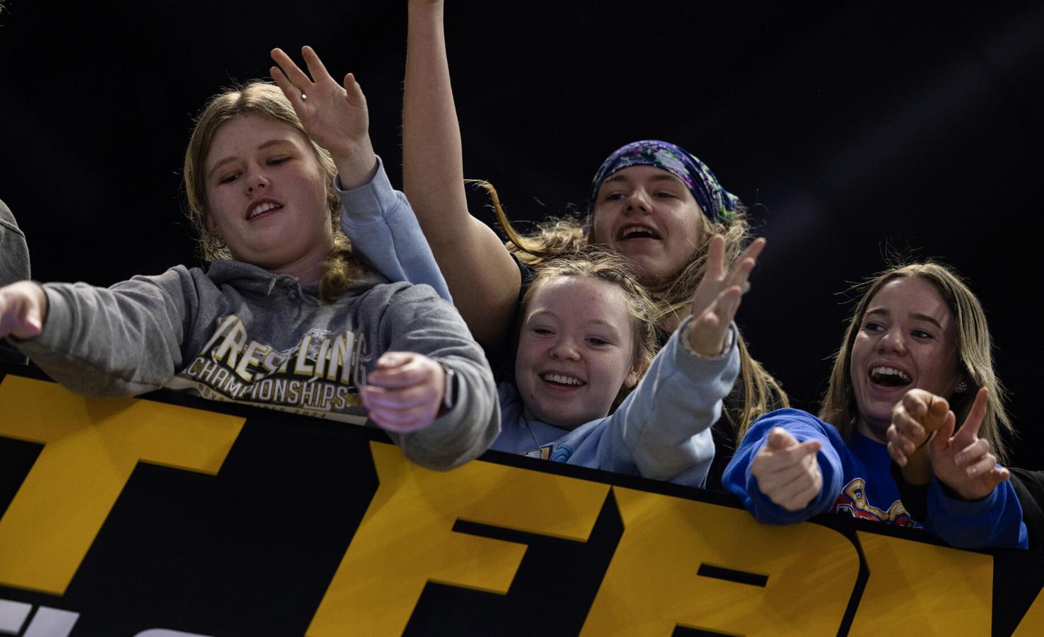 Francis Howell Central girls wrestling wins school's first team state ...