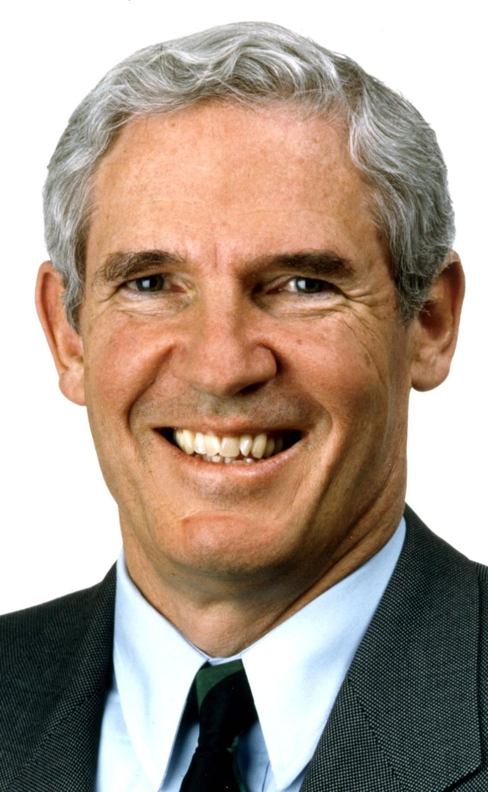 Legendary Emerson CEO Charles 'Chuck' Knight dies