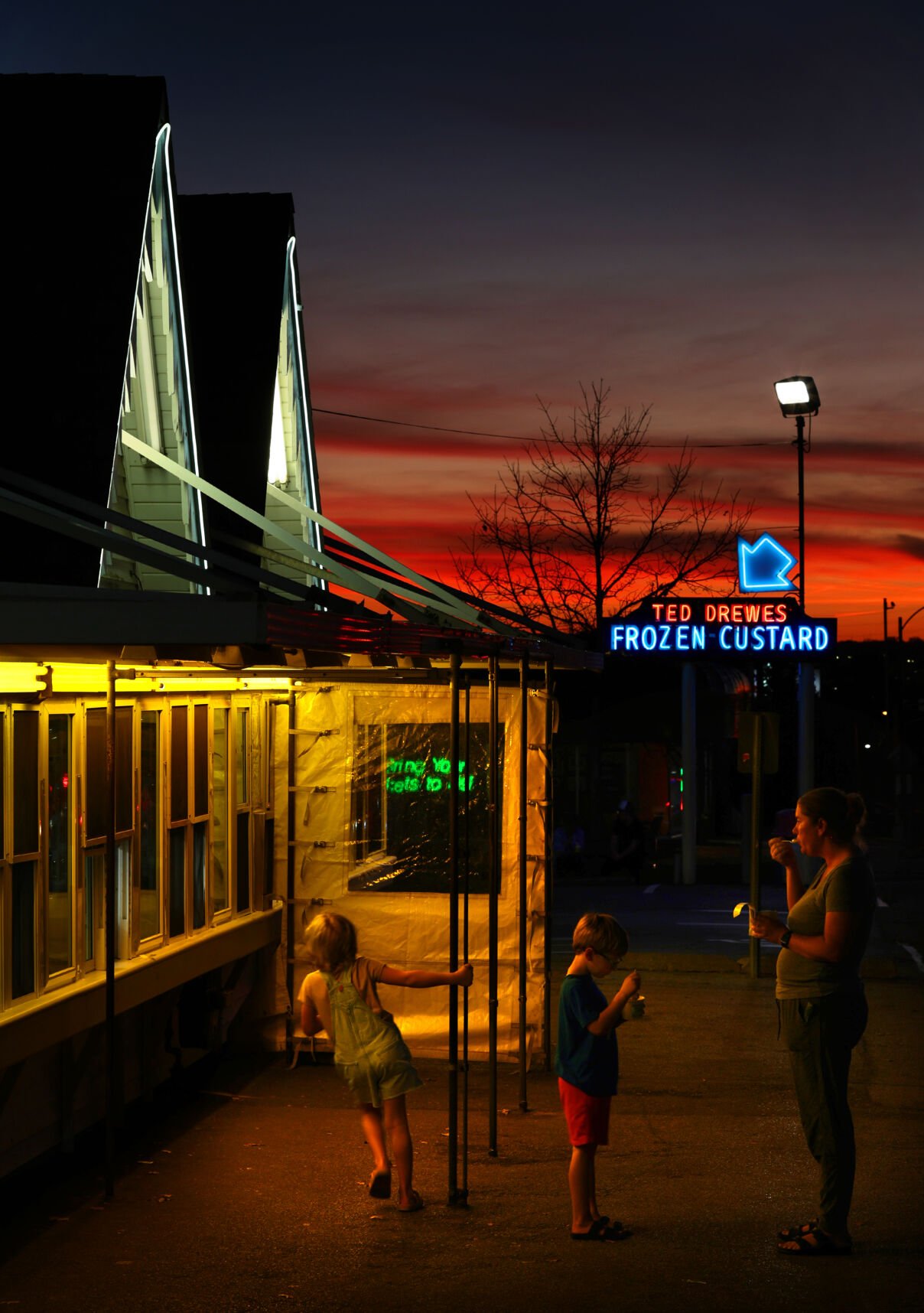 Ted Drewes Jr., icon of famed St. Louis custard, dies at 96