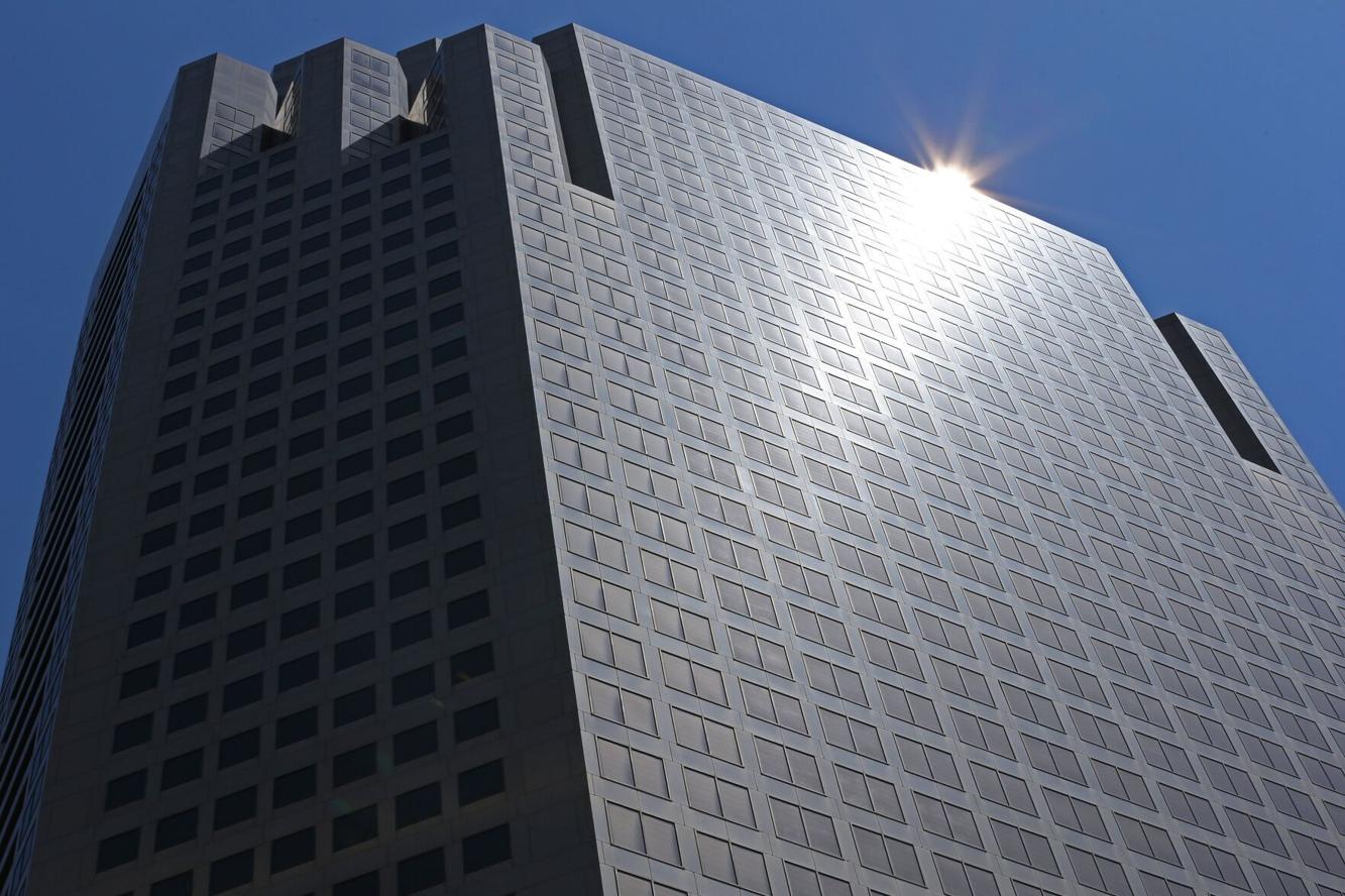 Tax incentives move forward for $300 million plan for St. Louis' AT&T ...