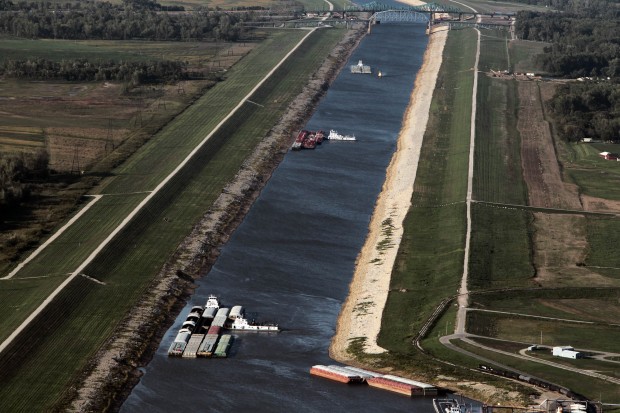 Barges backing up near Mississippi River lock