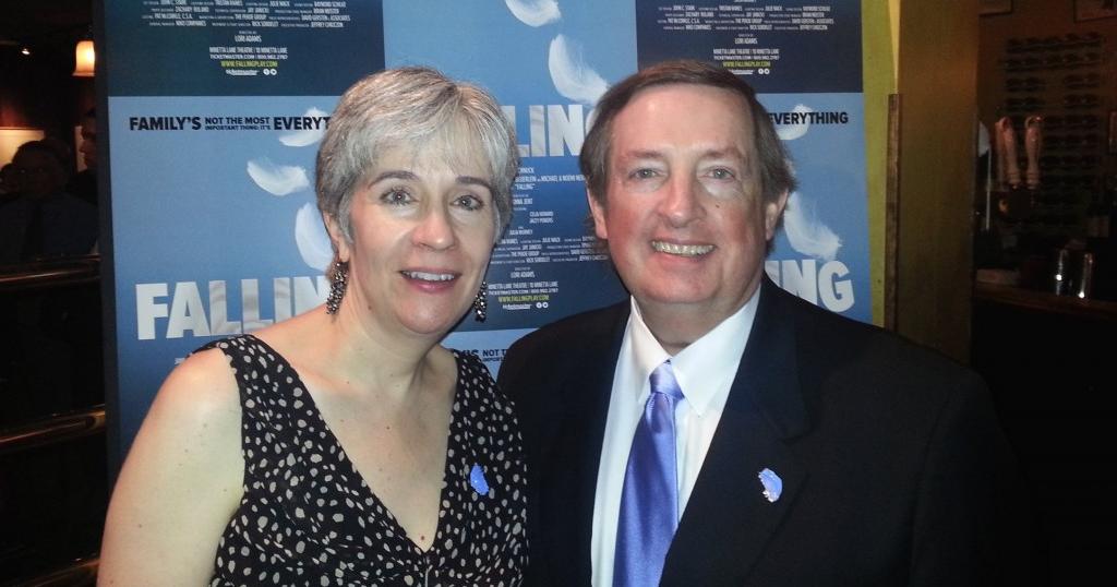 Jent's 'Falling' receives warm welcome off-Broadway