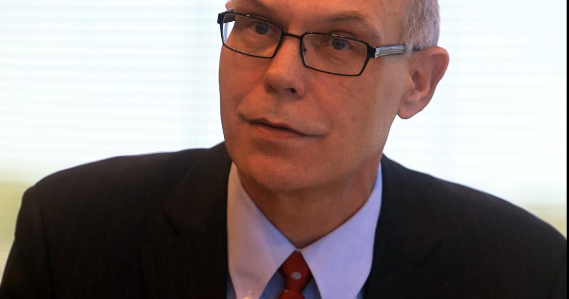 Ameren CEO's pay rises to $8.5 million