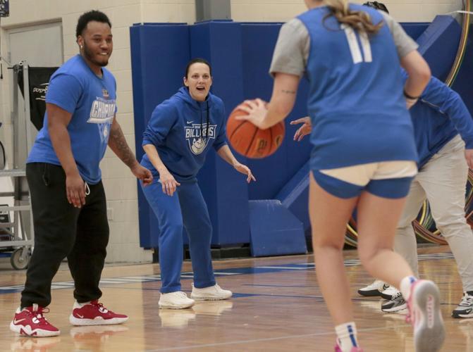 SLU teammates helped Sevval Gul through a women’s basketball season of ...