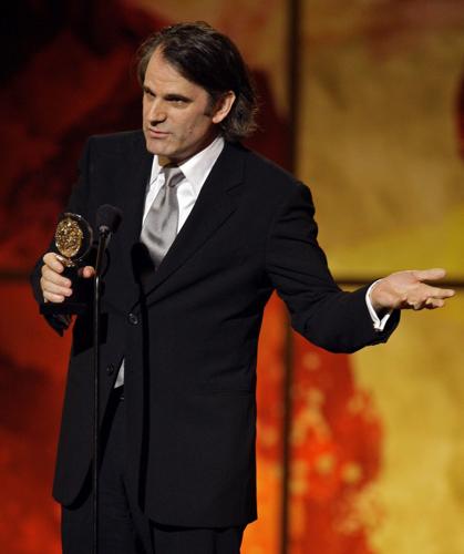 Q&A: 'Fiddler on the Roof' director has a knack for revivals