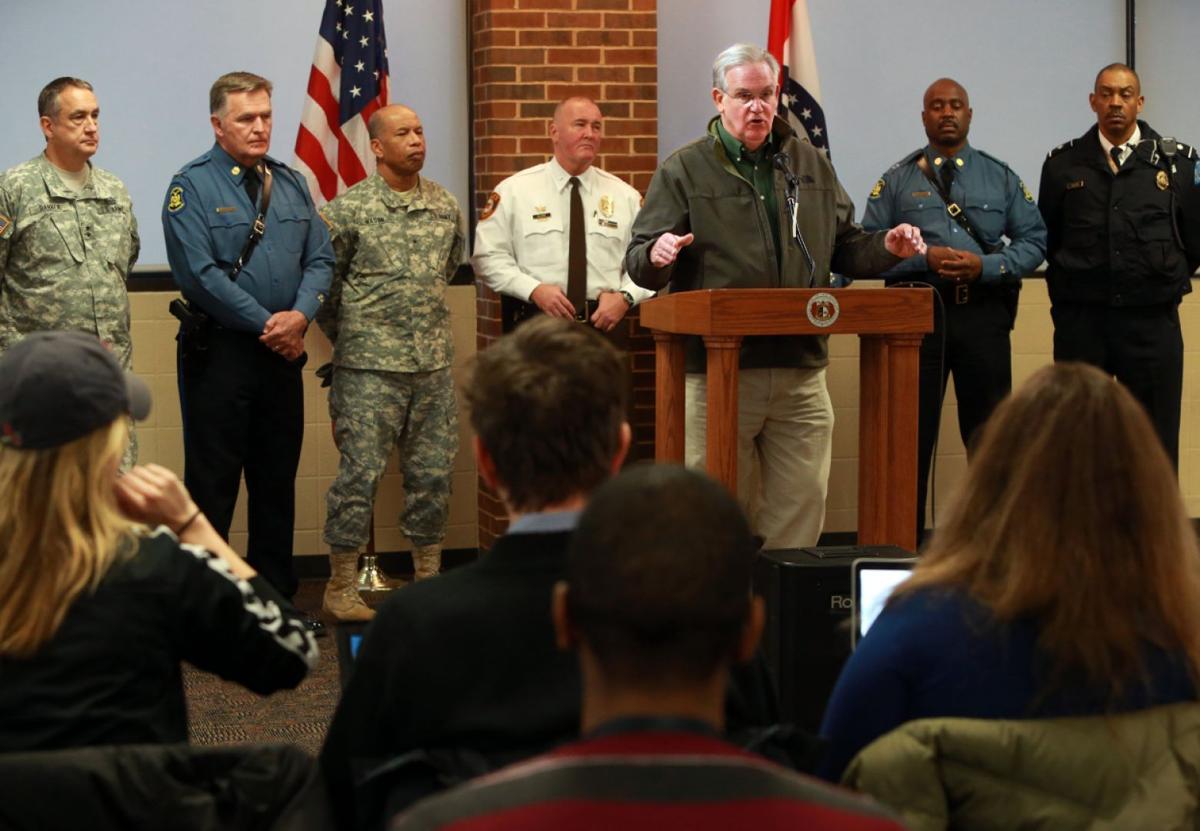 Nixon directs commission to boost police officer training