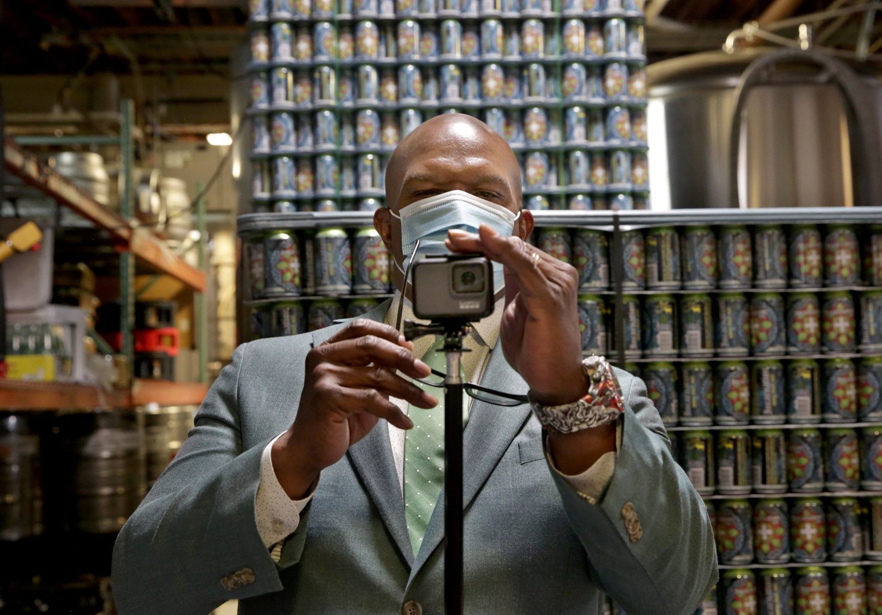 From football to anchor desk, Rene Knott's journey is filled with big ...