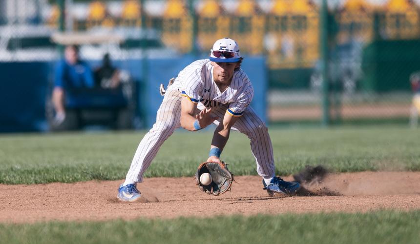 Zumwalt West goes retro in victory over Francis Howell in GAC South ...