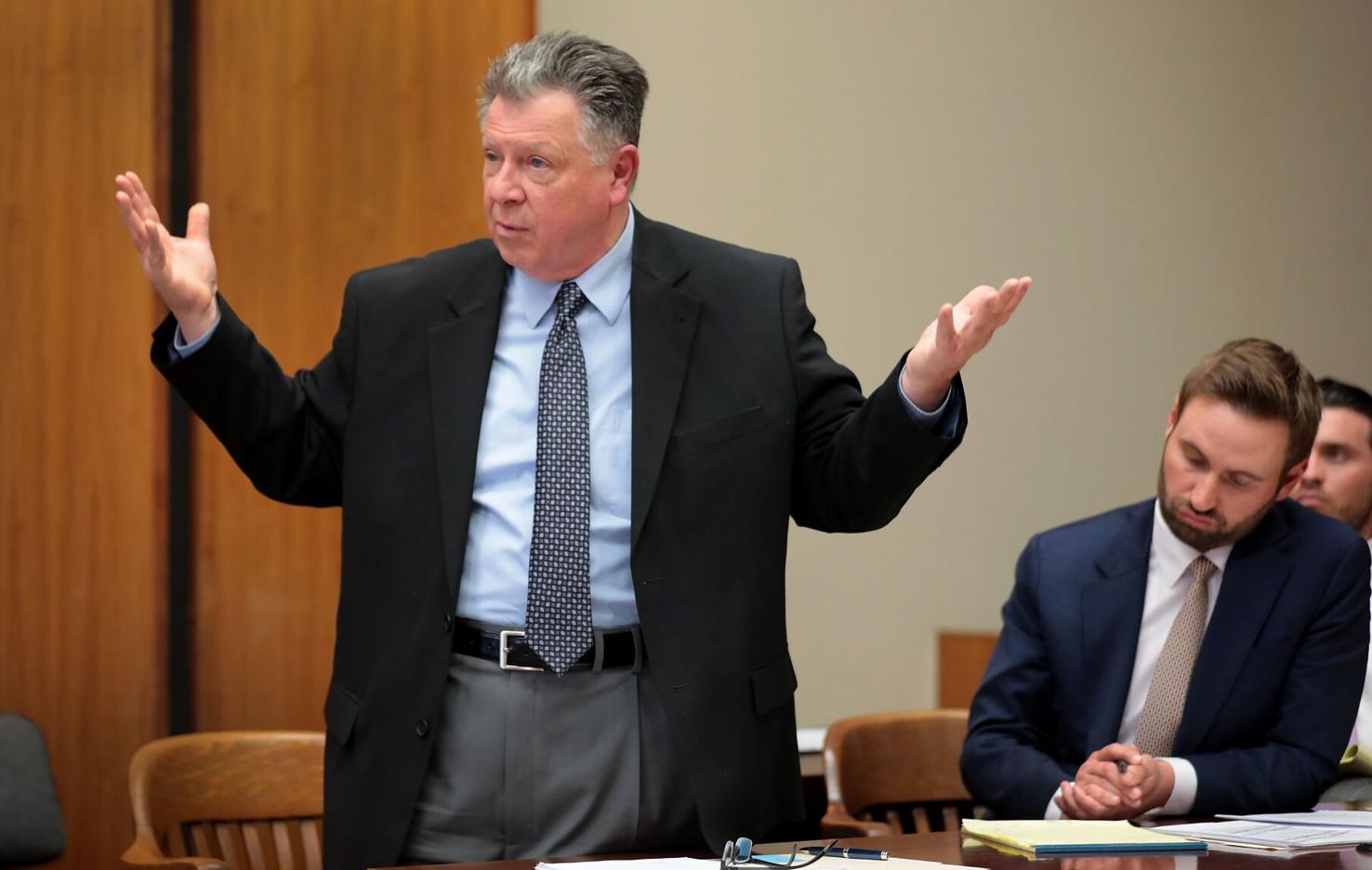 St. Louis man gets 10 years for killing man, 7-year-old girl