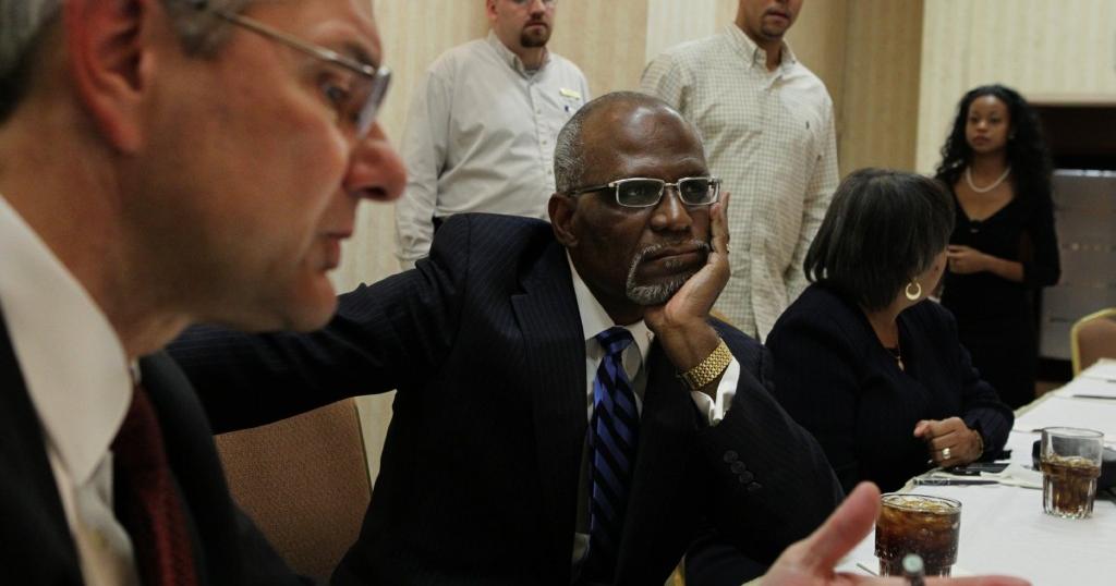 Editorial: Charlie Dooley needs to clean house in county government