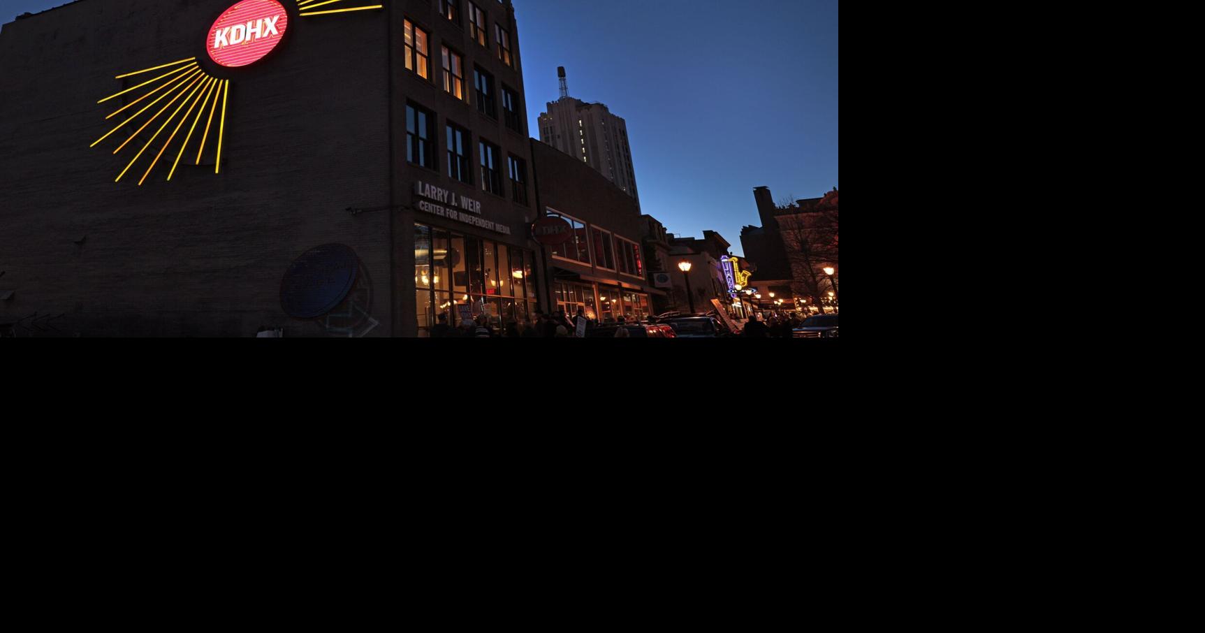 Growing coalition tries to save KDHX, rhythm of St. Louis