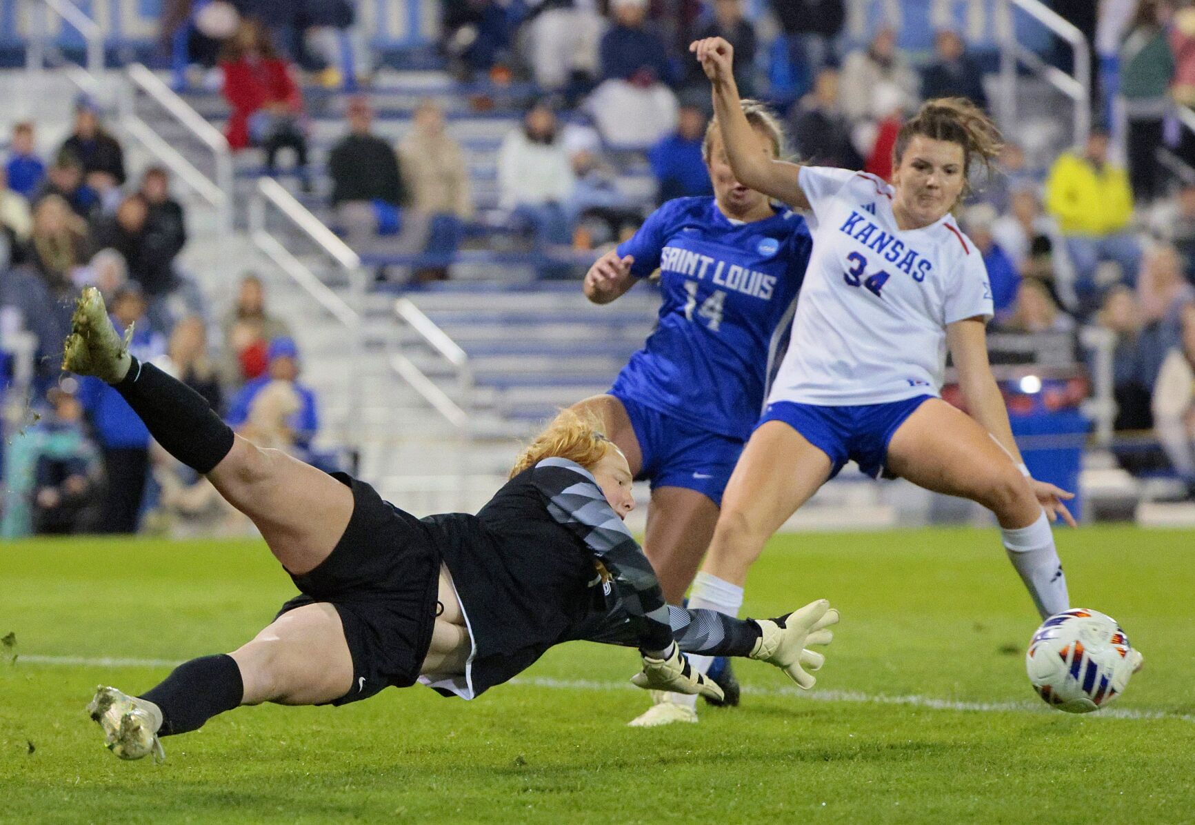 SLU women's soccer opens NCAAs with 1-0 win over Kansas