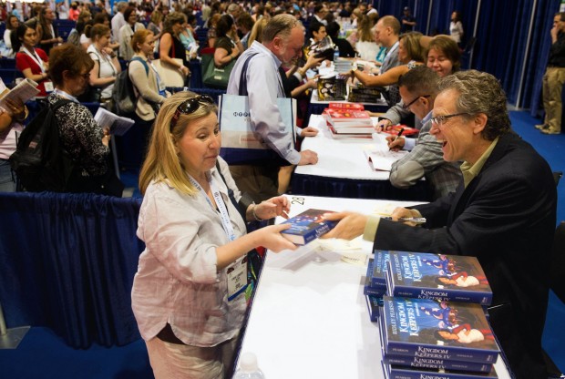Ridley Pearson signs books tonight at county library