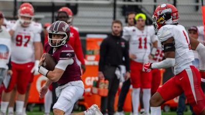 Jake Curry leads Salukis to their largest-ever comeback win