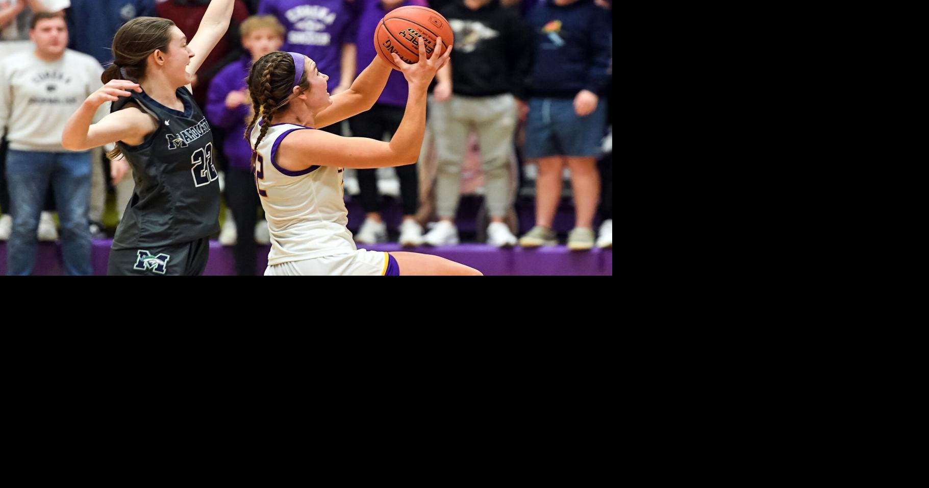 Cuneio comes up huge down stretch to help Eureka rally past Marquette ...