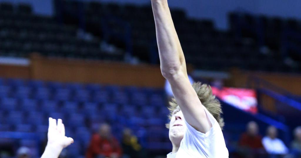 Hudson, Williams-Bey lead Alton past Quincy at Scottrade Center