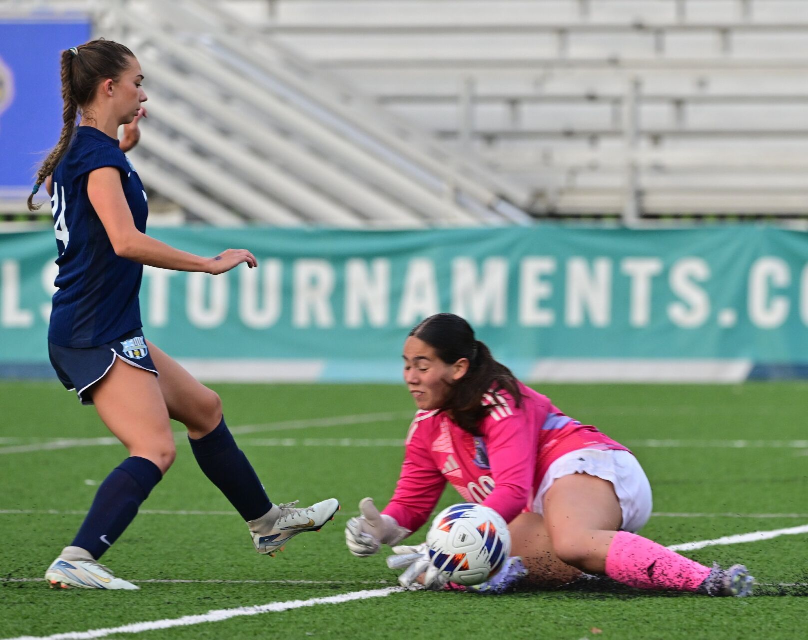 Missouri Class 4 girls soccer state semifinal: St. Dominic 3, Lee's ...