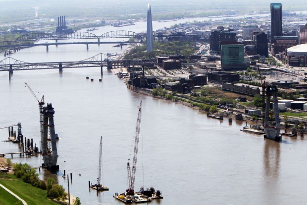 Missing Mississippi River bridge worker identified