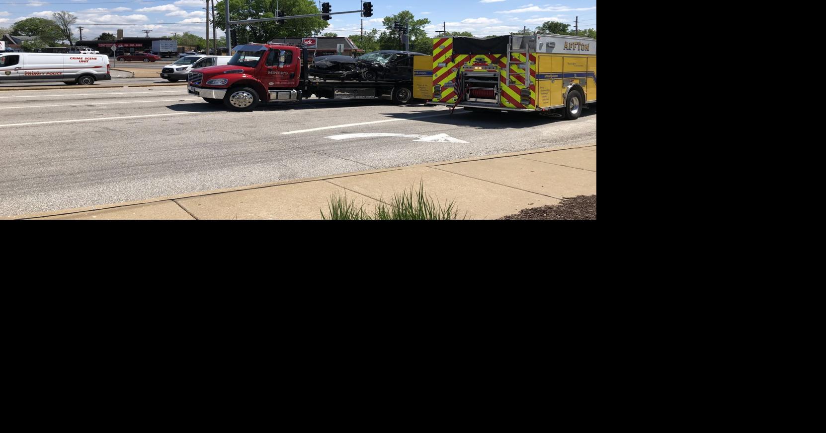 Four-vehicle accident in St. Louis County sends 8 to the hospital