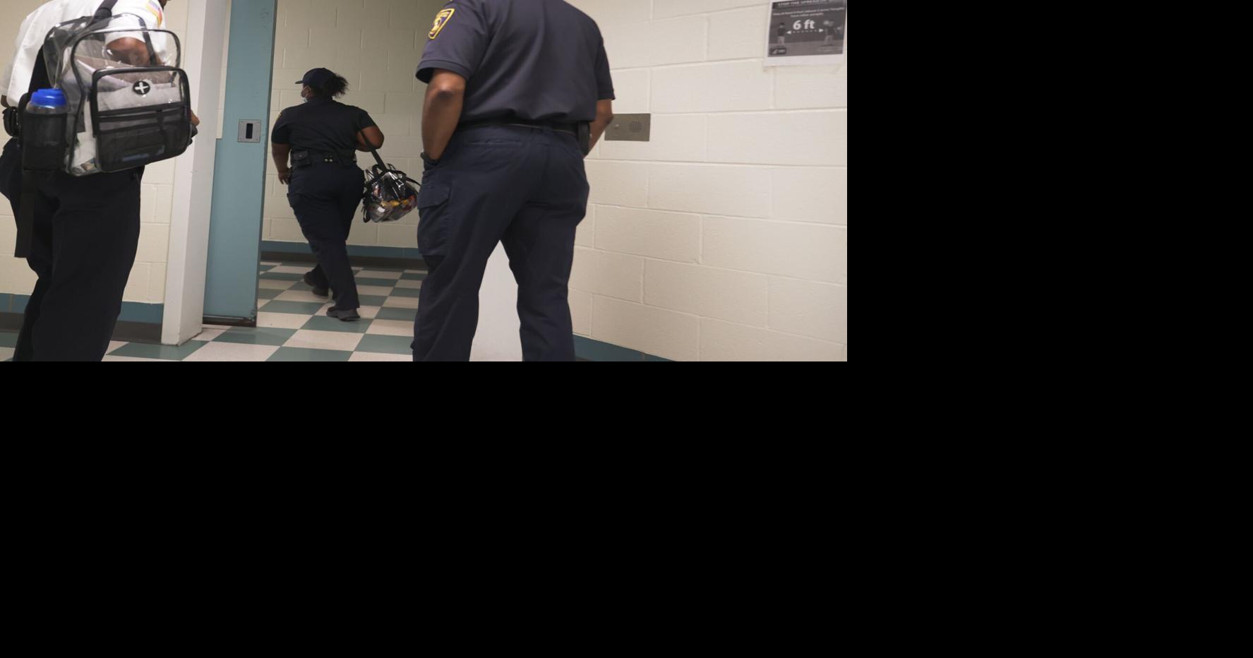 A St. Louis County Jail supervisor asked guards to work alone. Then one ...