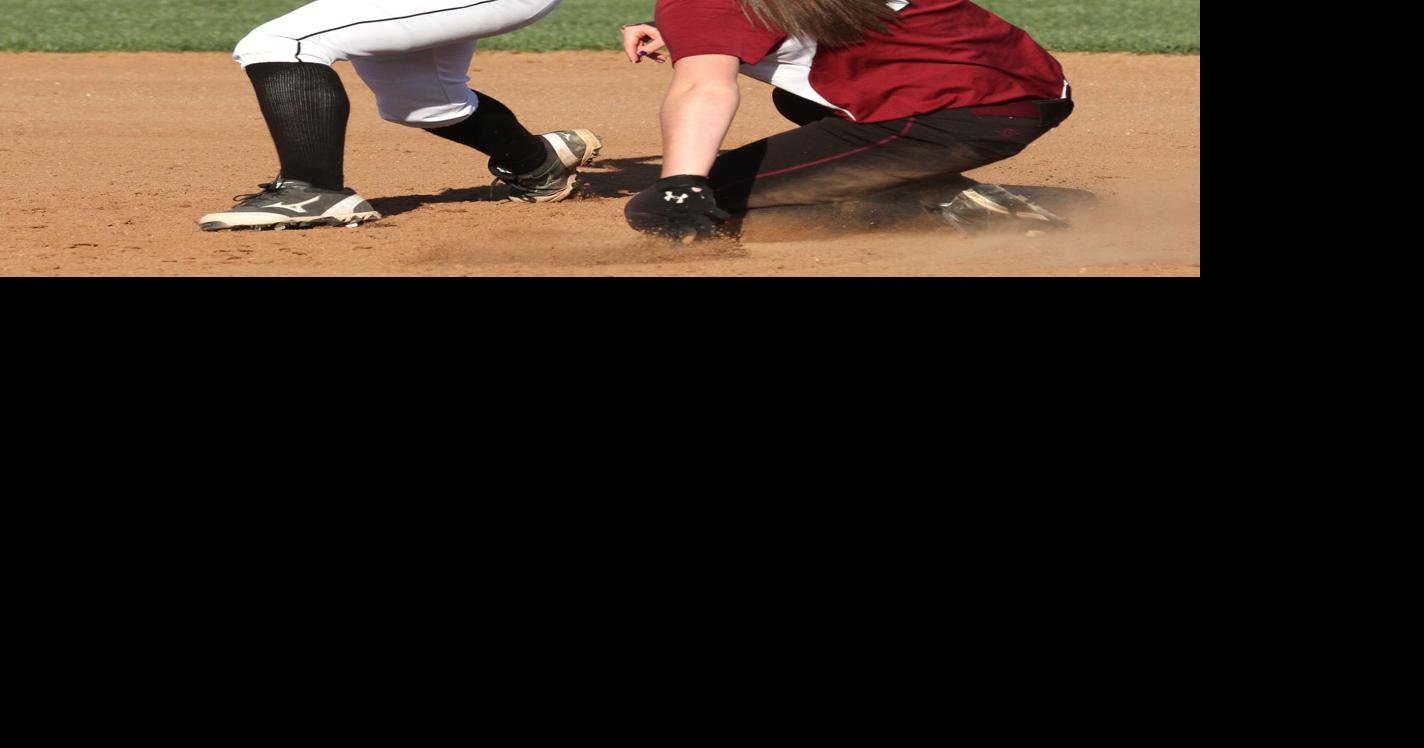 Waterloo remains unbeaten, holds off Dupo