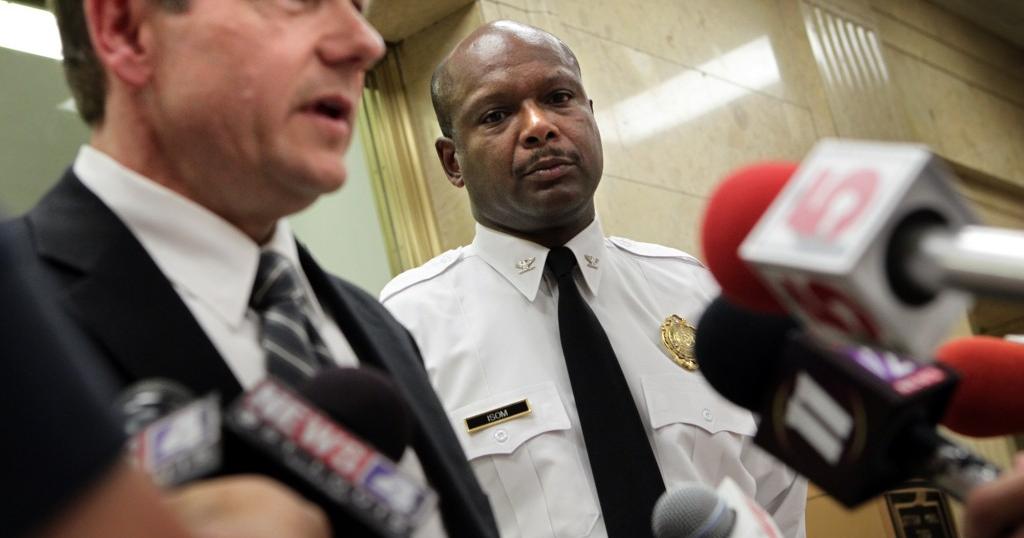 St. Louis officials announce police measures; UMSL prof studies them