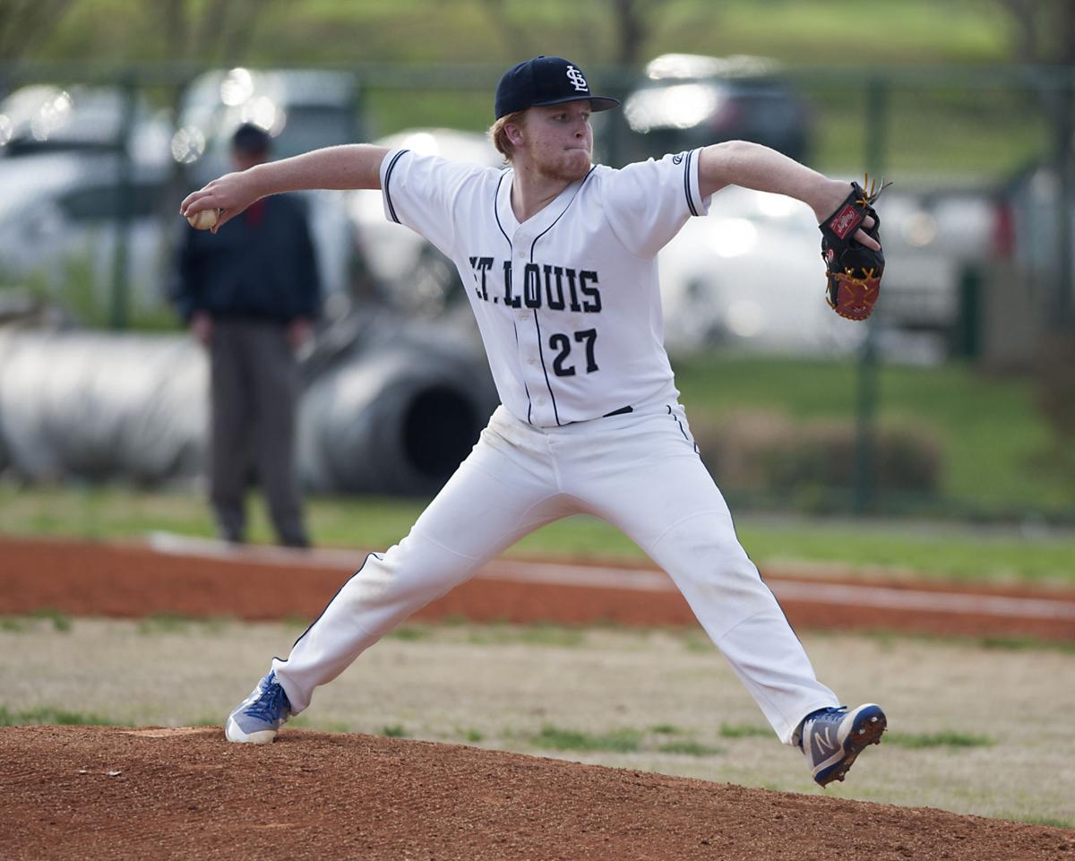 Broughton adapts on the hill to help SLUH roll past Summit | High ...