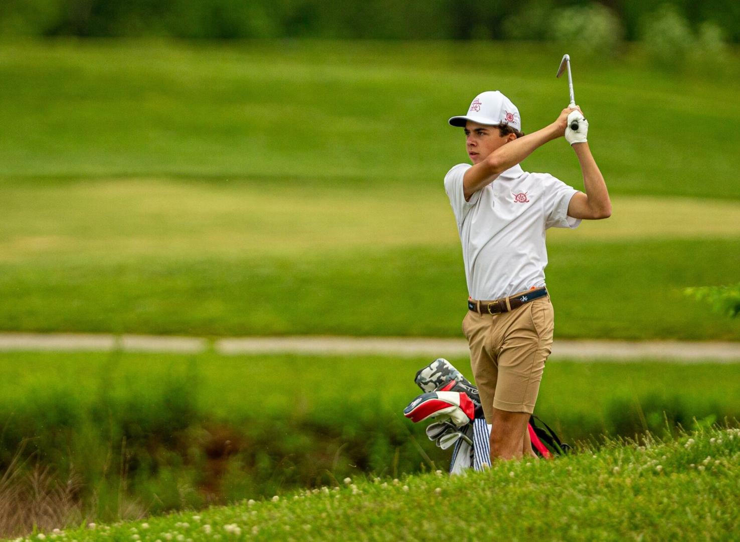 Scenes from first round of Missouri Class 5 boys golf tournament