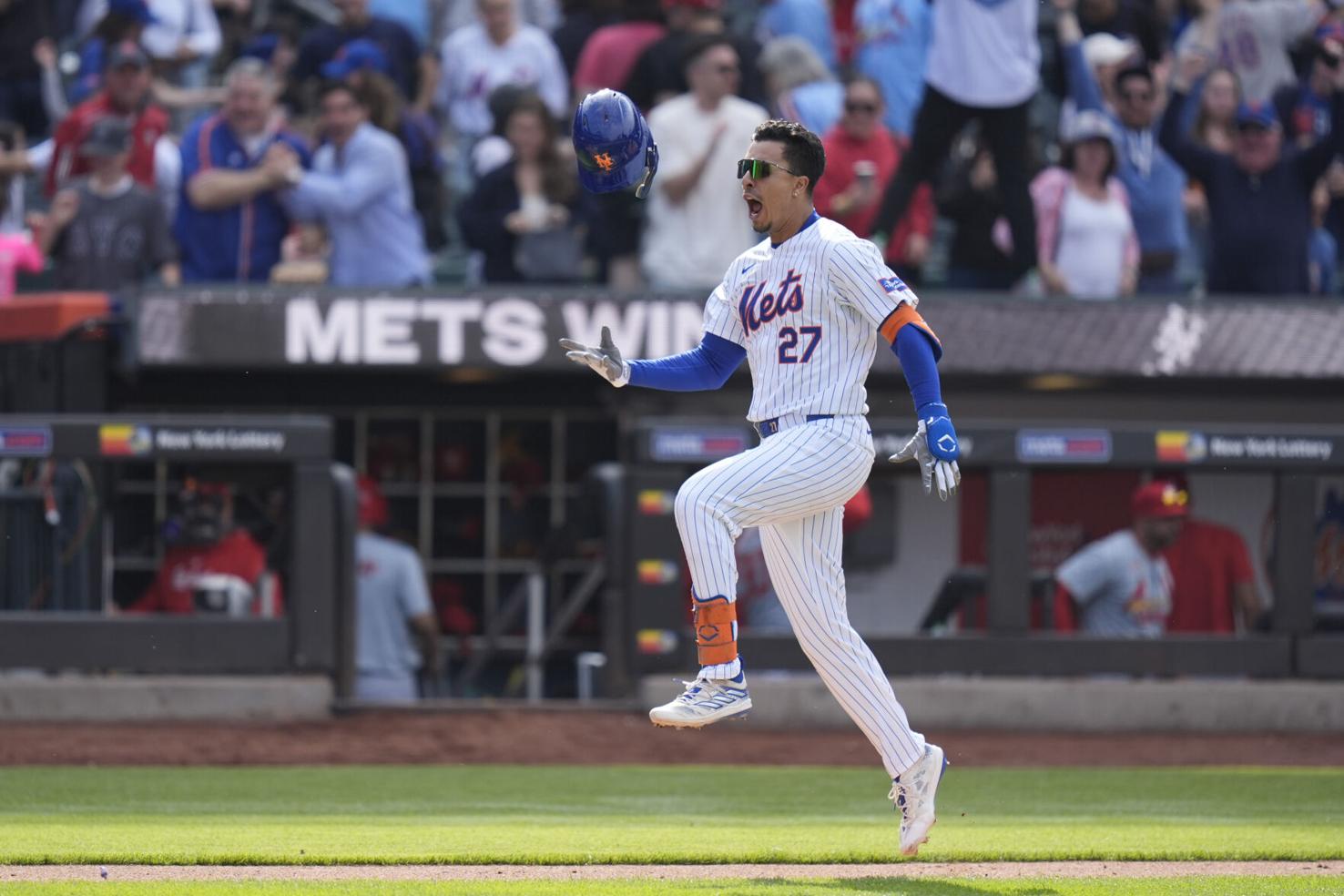 Photos: Mets walk off Cardinals in extra innings for 4-2 win