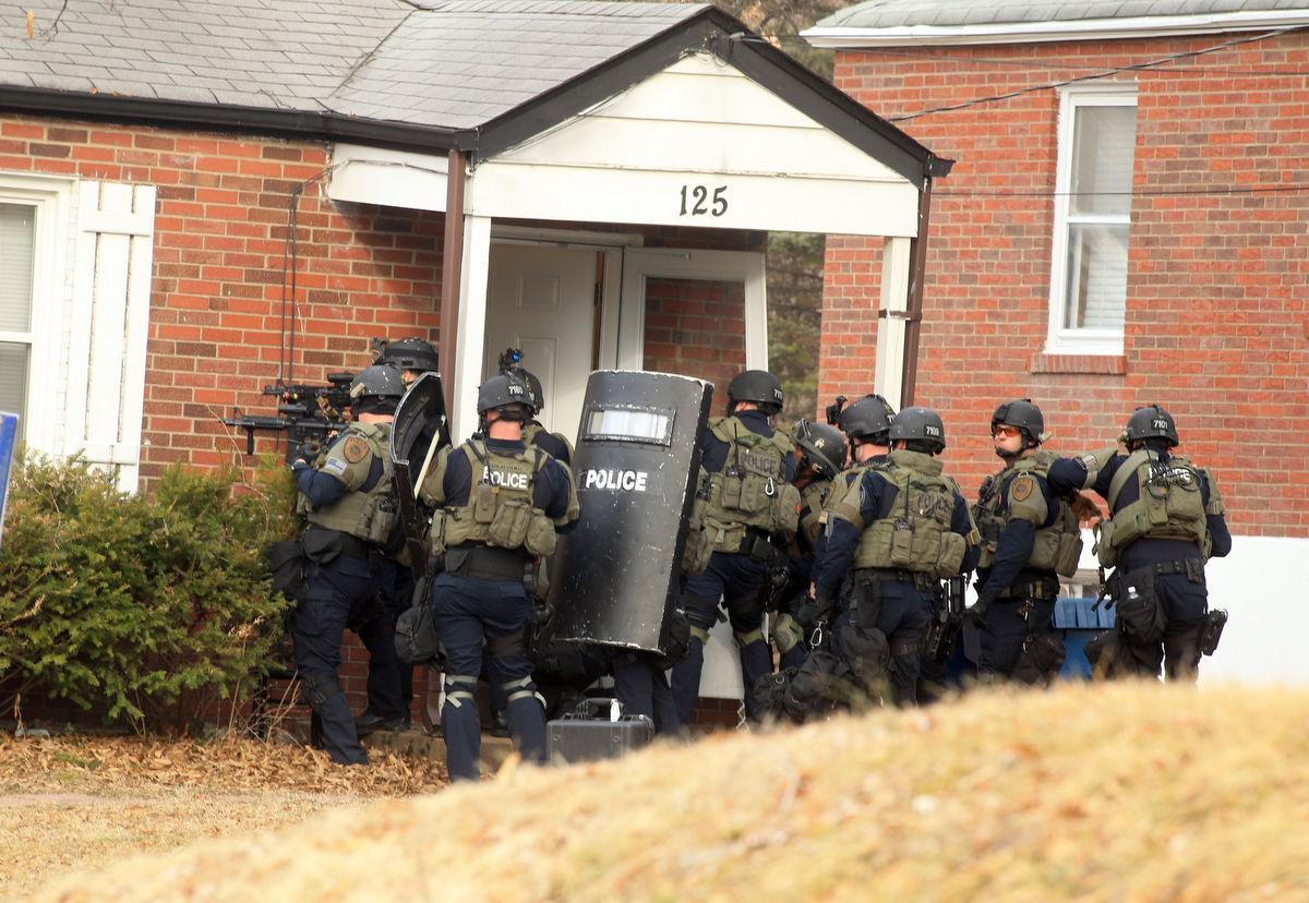 Illinois State Police outrank 10 Missouri SWAT teams in competition ...