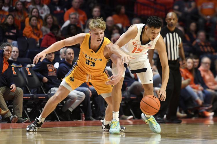 Dain Dainja sparks Illinois men's basketball to beat Kansas City