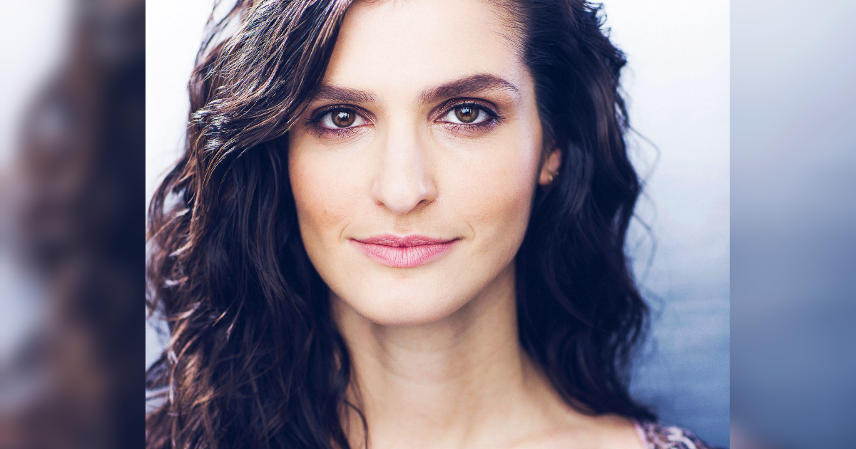 From her walk-in closet, singer-songwriter Eleri Ward helps listeners ...